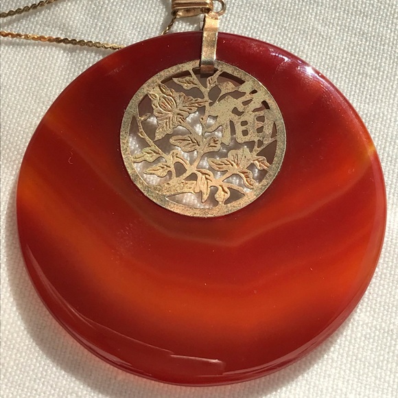 Jewelry | Vintage Agate Pressed Metal Pendant Necklace | Poshmark